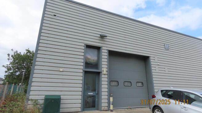 Light industrial facility to lease in Unit 9, London Ebor Business Park ...