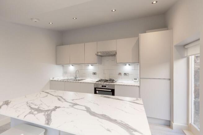 3 bedroom flat for rent in Dean Terrace, Stockbridge, Edinburgh, EH4