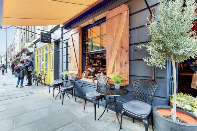 5 bedroom flat for rent in Tower Bridge Road, Bermondsey, London, SE1