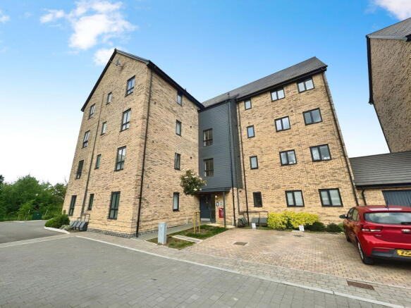 1 bedroom ground floor flat for sale in Seamington Strand, Wichelstowe ...