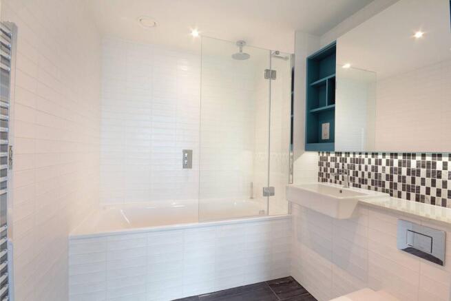 1 bedroom flat for rent in Southwark Bridge Road, Elephant and Castle ...