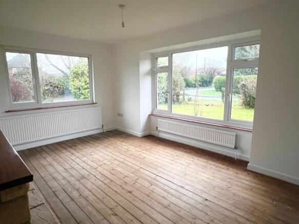 2 bedroom bungalow for sale in Newlands Copse, Blackfield, Southampton ...