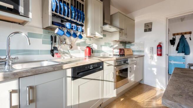 2 bedroom apartment for sale in Flat 6 Sunnyside, Back Road East, St ...