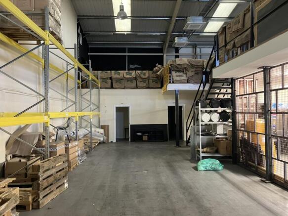 Light industrial facility to lease in Unit 8 Gateway Tom Cribb Road ...