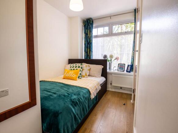 Studio flat for rent in 1 Woodland Way, Canterbury, , CT2