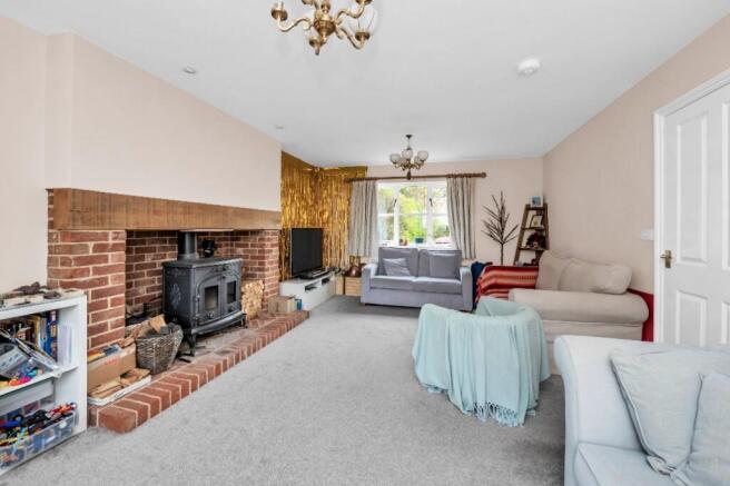 4 bedroom detached house for rent in Chapel Lane, IP29