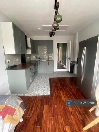 1 bedroom house share for rent in Shakespeare Road, London, W7