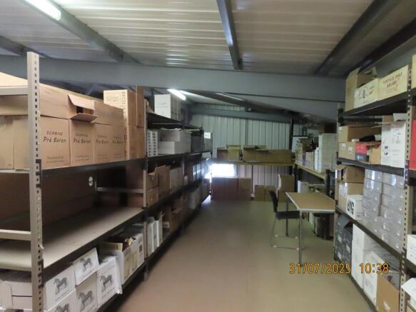 Light industrial facility to lease in Unit 9, London Ebor Business Park ...