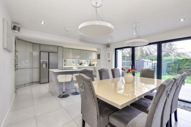 4 bedroom detached house for sale in Arnett Way, Rickmansworth, WD3