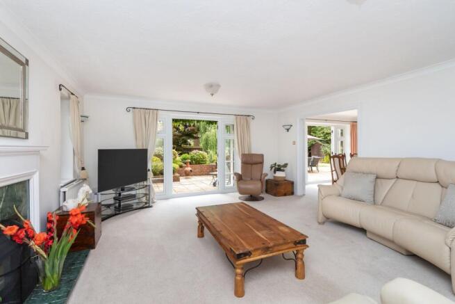 4 bedroom detached house for sale in Cross Road, Rustington, BN16