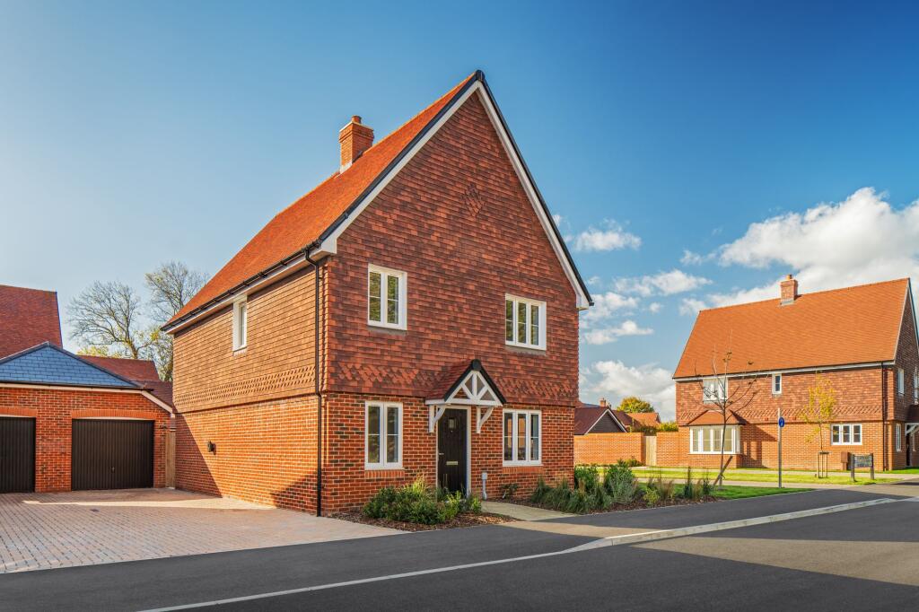 4 bedroom detached house for sale in Saint Georges Park, Eastergate, PO20