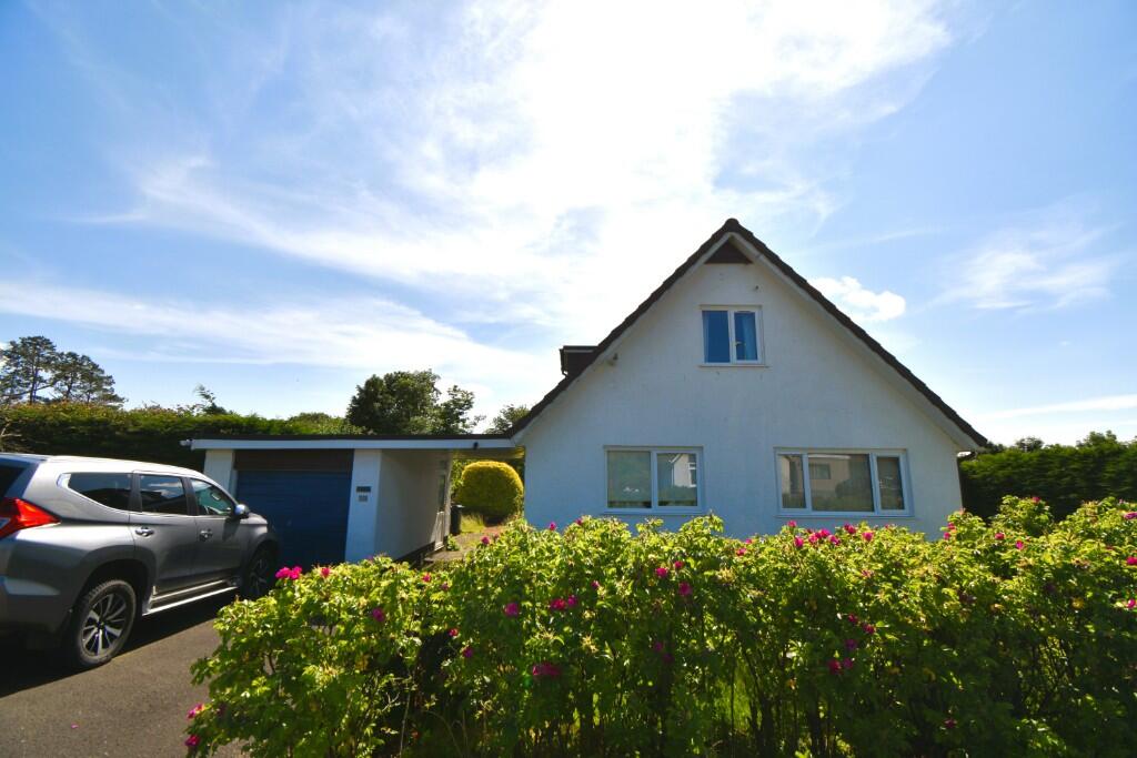 4 bedroom detached house for sale in Glebe Avenue, Mauchline, Ayrshire, KA5