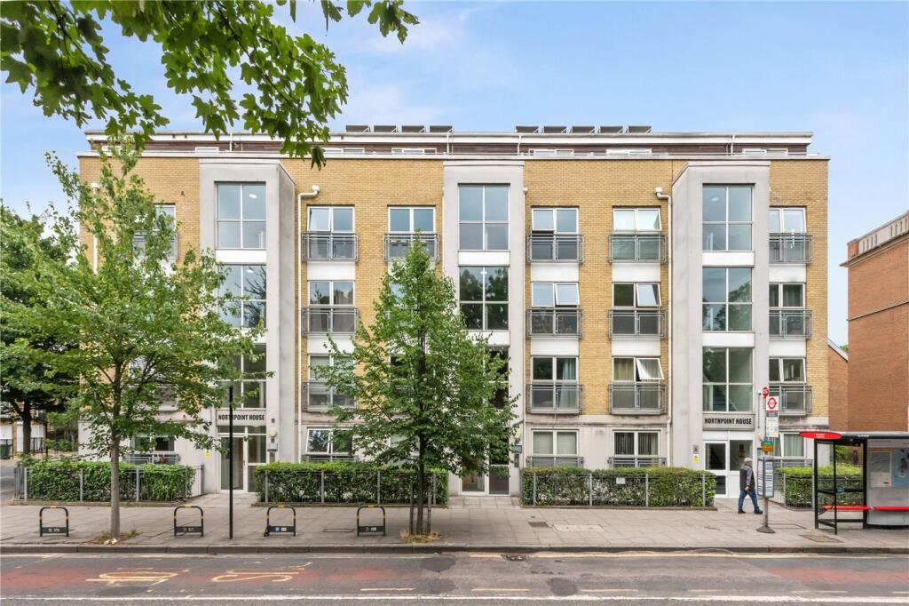 1 bedroom apartment for sale in Essex Road, London, N1