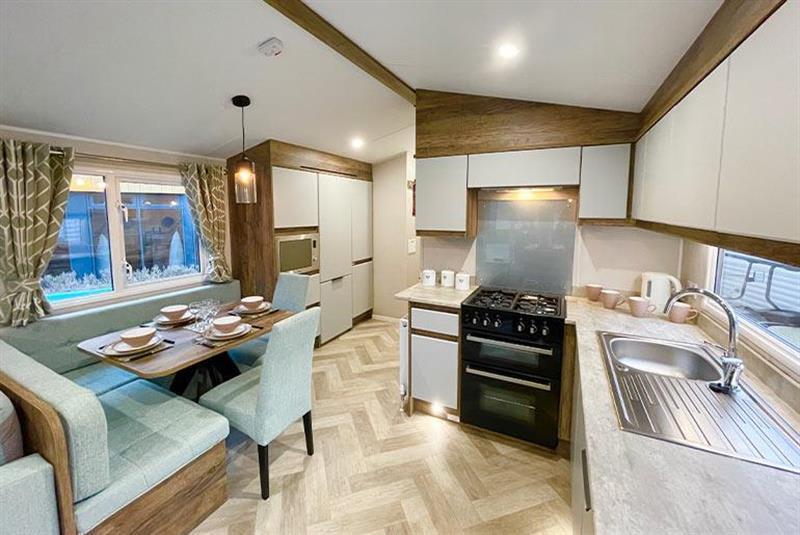 3 bedroom lodge for sale in Willerby Langbrook 2021, The Lakes Rookley ...