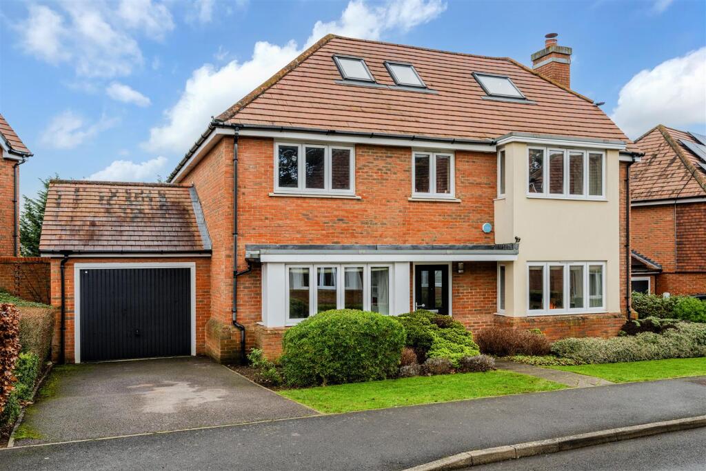 5 bedroom detached house for sale in Osborne Way, Epsom, KT19