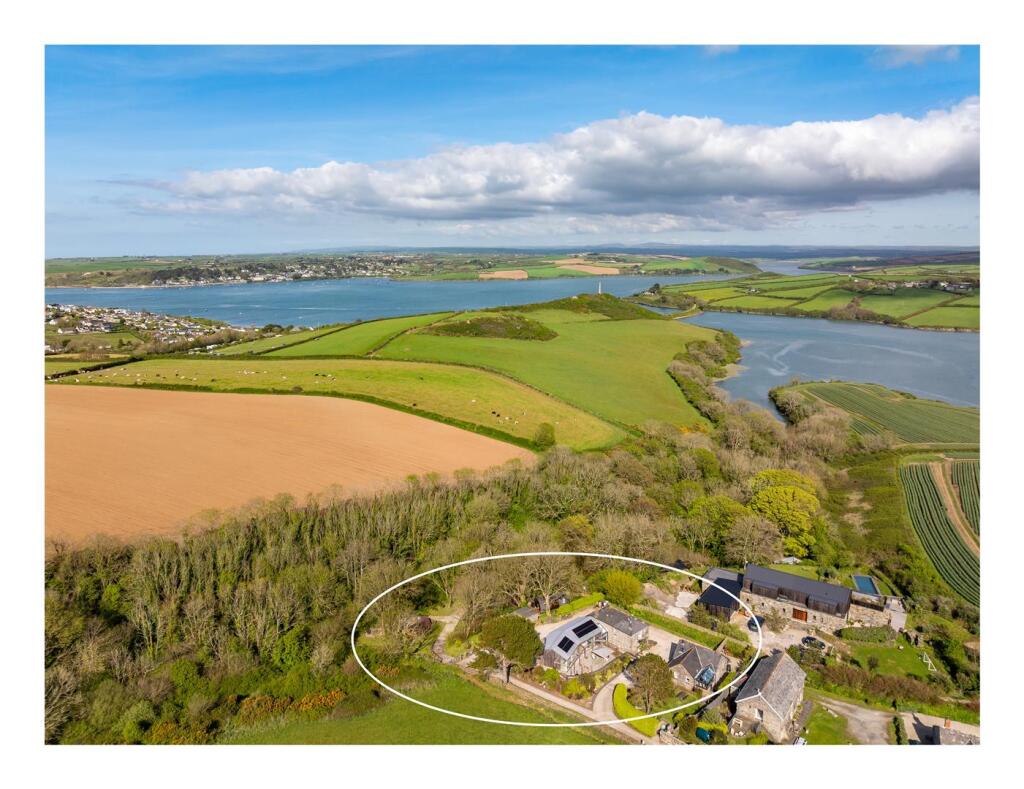 5 bedroom detached house for sale in Padstow, PL28
