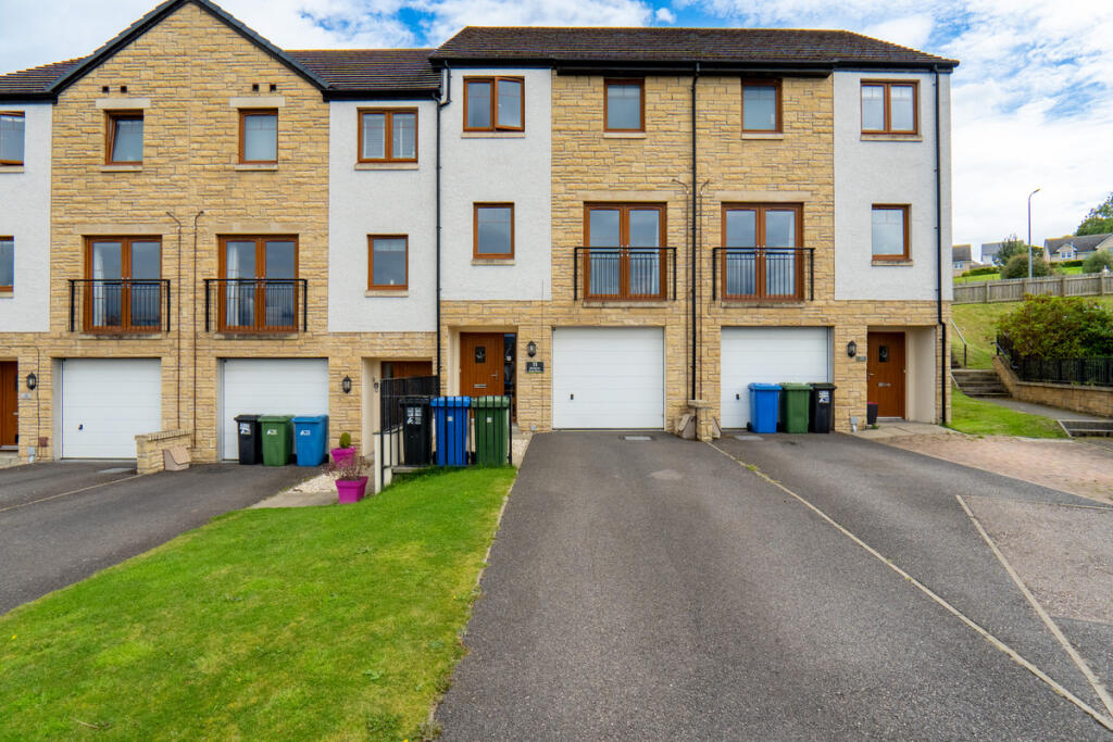 3 bedroom terraced house for sale in Slackbuie Park Mews, Inverness ...