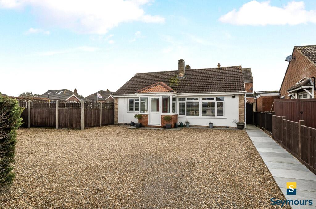 2 bedroom bungalow for sale in Brooke Forest, Fairlands, Guildford ...