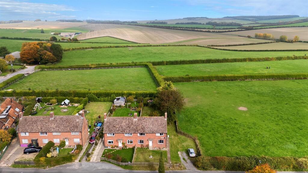3 bedroom semi-detached house for sale in The Greenway North Fawley ...