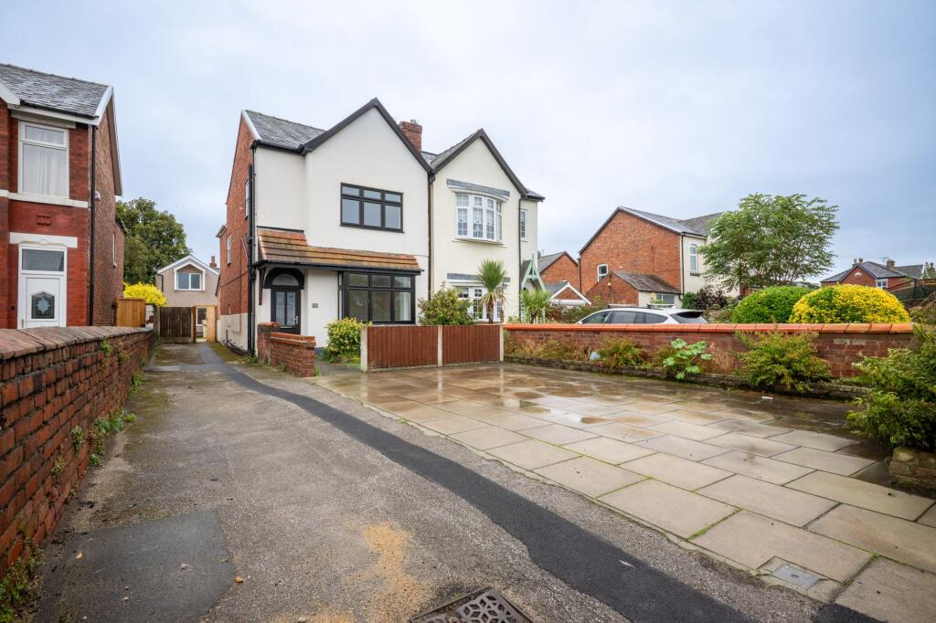 5 bedroom house for sale in Wennington Road, Southport, PR9