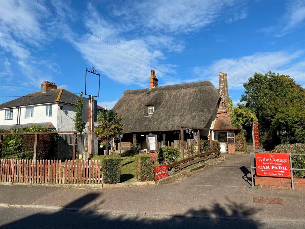3 bedroom detached house for sale in Littleham Village, Littleham ...