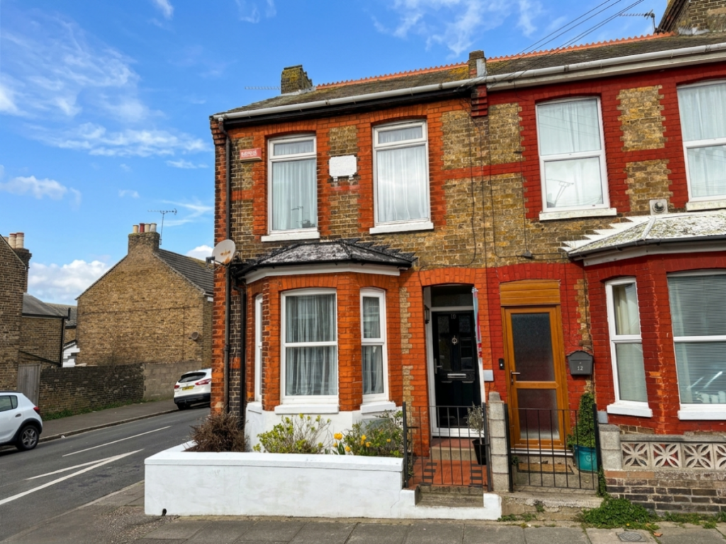 2 bedroom end of terrace house for sale in Hardres Road, Ramsgate, CT11 ...