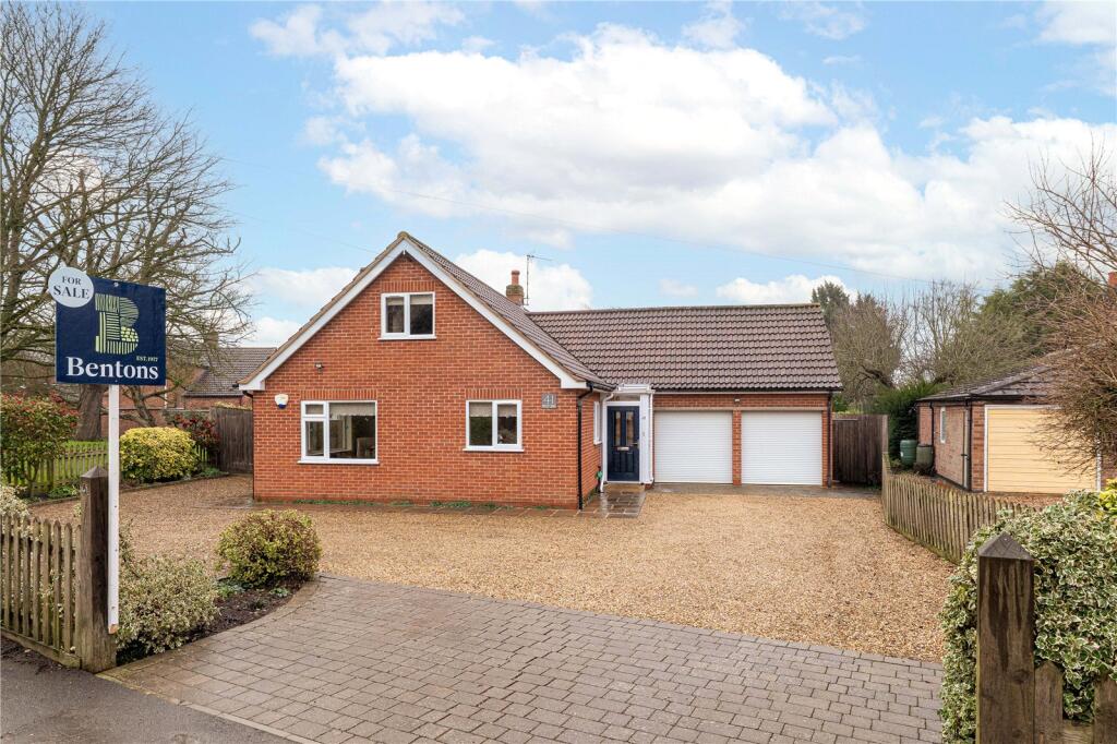 4 bedroom detached house for sale in West End, Long Clawson, Melton ...
