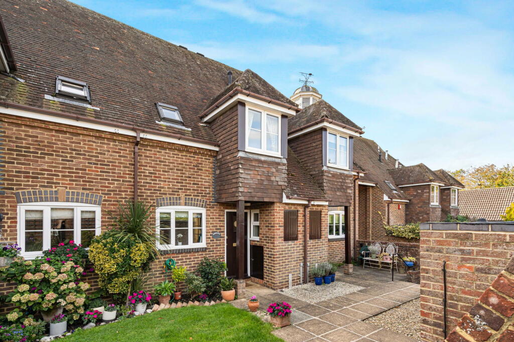 2 bedroom terraced house for sale in Bookham Grove, Bookham, KT23