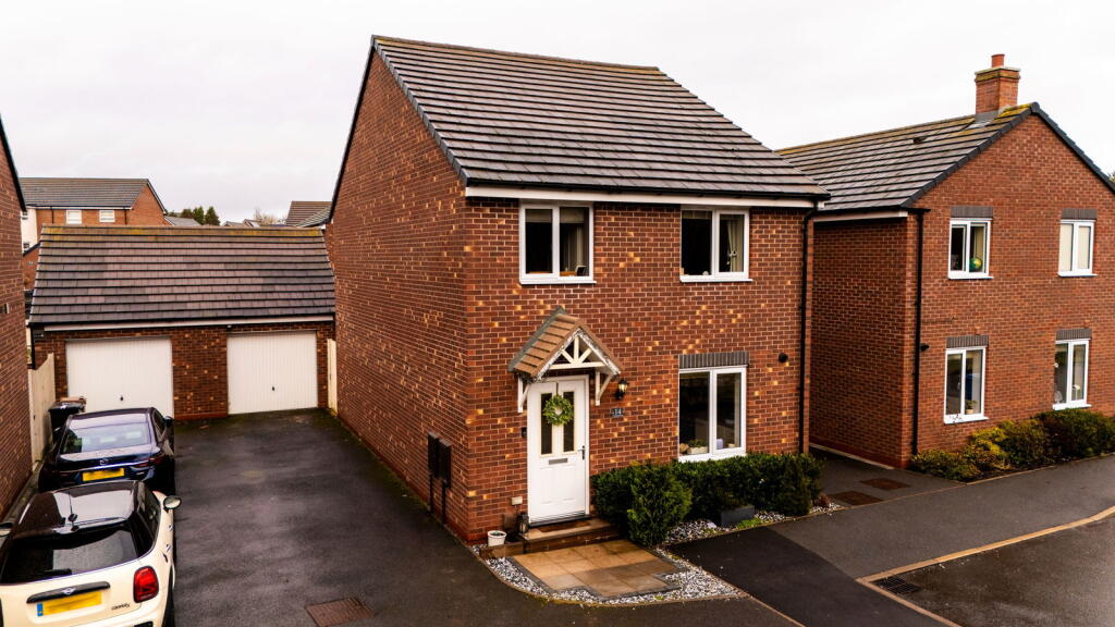 4 bedroom detached house for sale in Murcott End, Burntwood, WS7 3RE, WS7