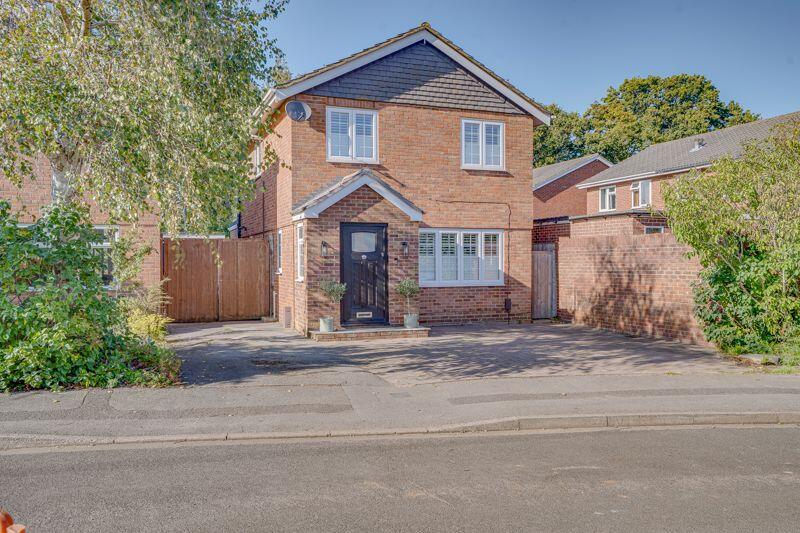 3 bedroom detached house for sale in Oakwood Close, Warsash ...