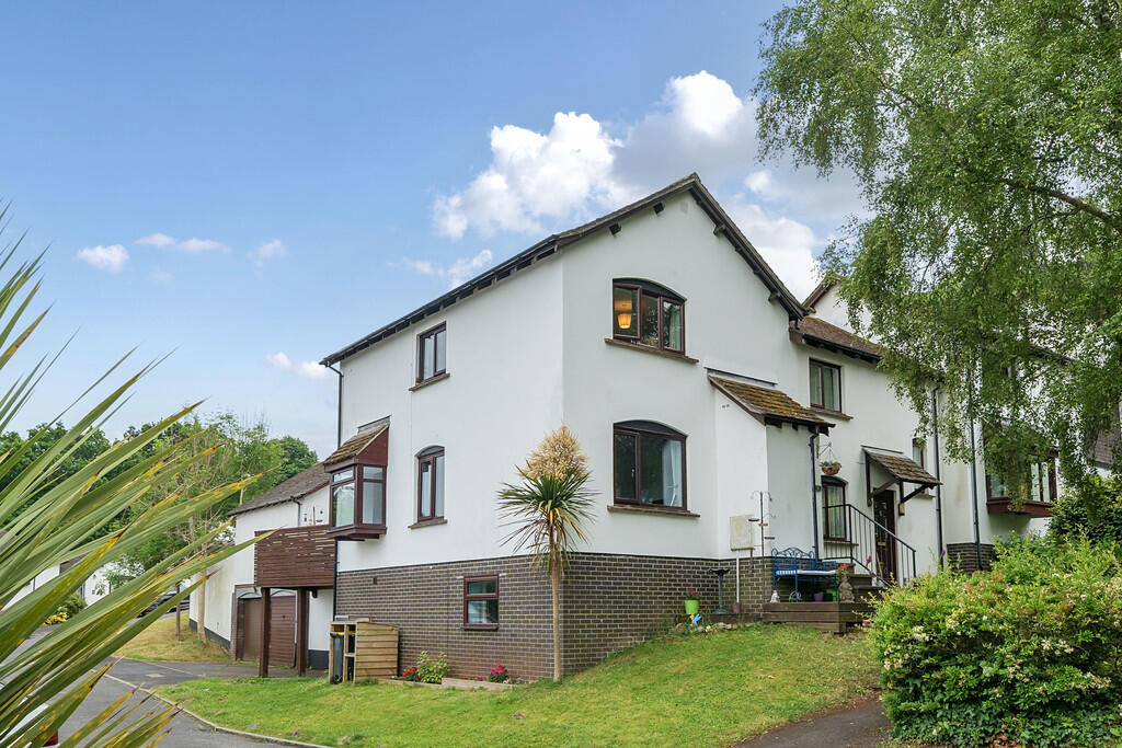 4 bedroom end of terrace house for sale in Morningside, Dawlish, EX7 ...