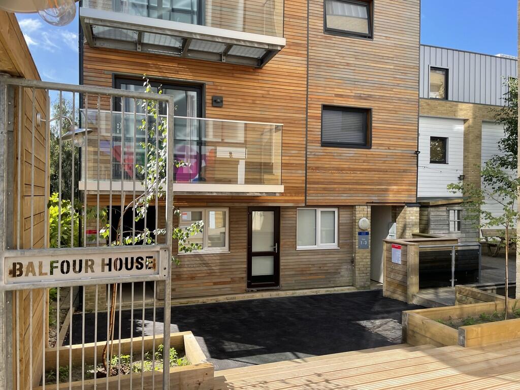 3 bedroom apartment for rent in Winnall Close, Winchester, SO23