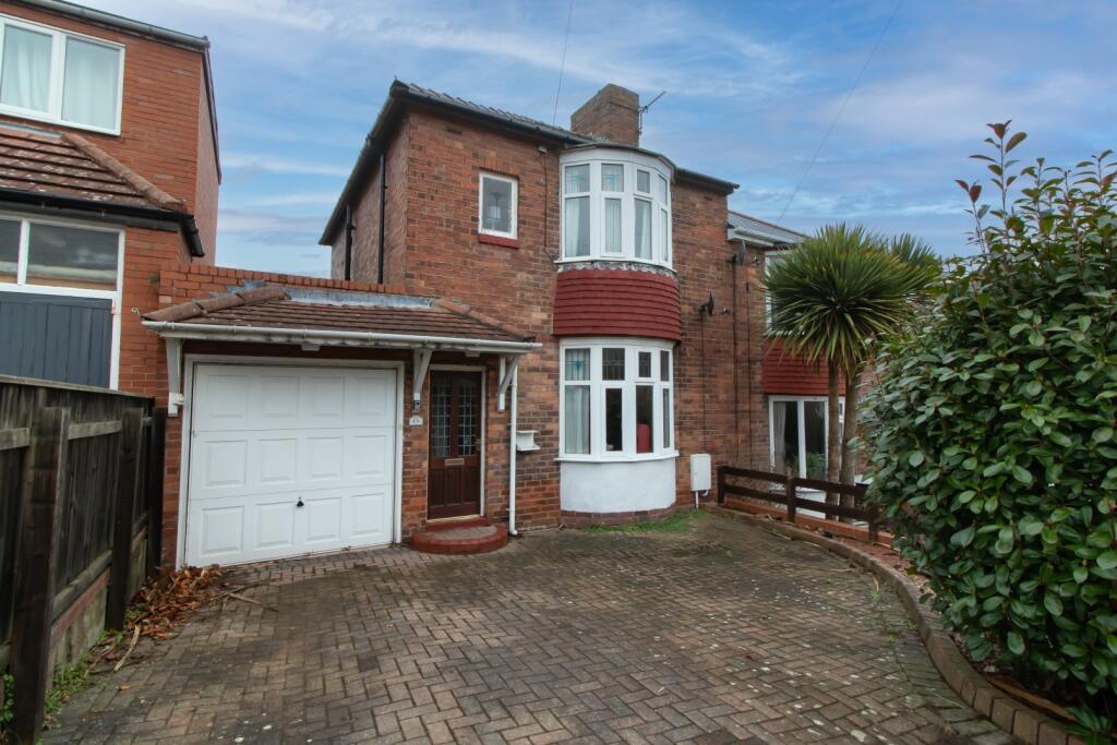 2 bedroom semi-detached house for sale in Clover Avenue, Winlaton Mill ...