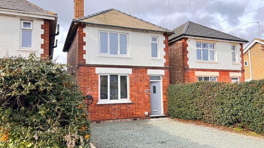 3 bedroom detached house for sale in Elm Road, March, Cambridgeshire, PE15