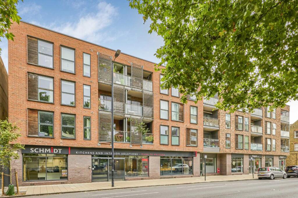 2 bedroom flat for sale in Acre Lane, Brixton, SW2