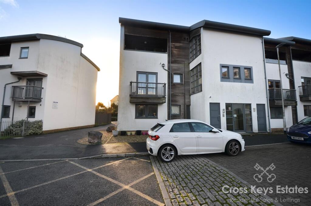2 bedroom apartment for sale in Endeavour Court, Stoke, PL1