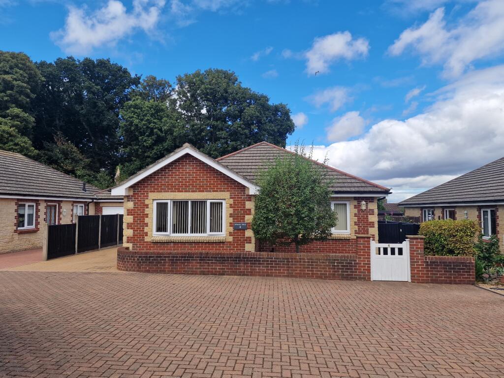2 bedroom detached bungalow for sale in Blue Peter Gardens, West Coker ...