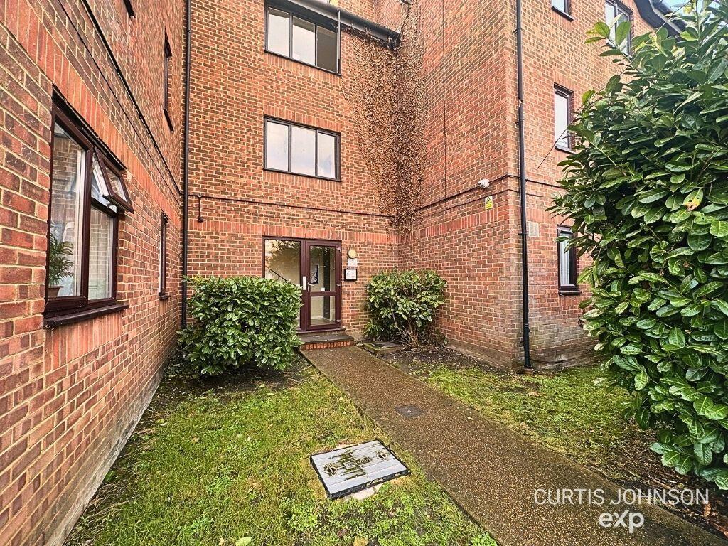 1 bedroom flat for sale in Parsonage Road, Grays, RM20 4AQ, RM20
