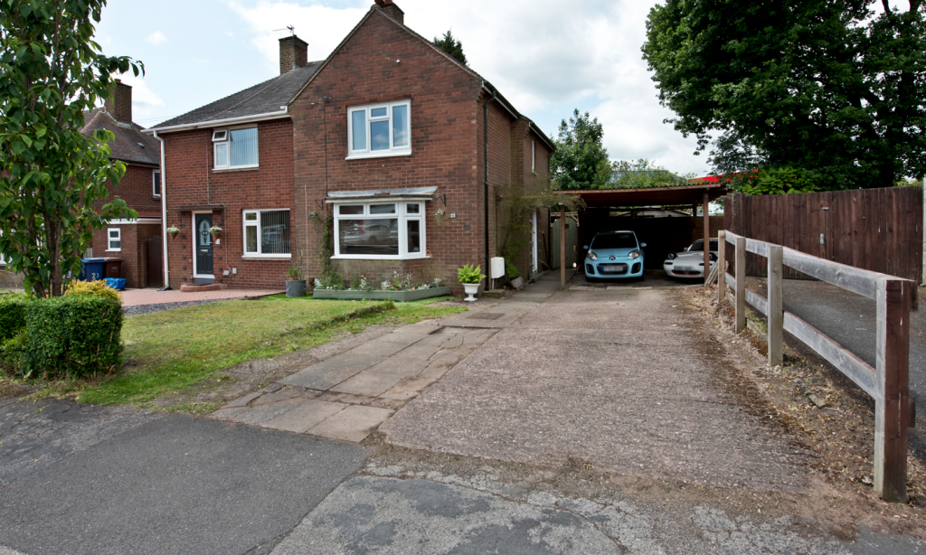 2 bedroom semi-detached house for sale in Tower Road, Hednesford ...