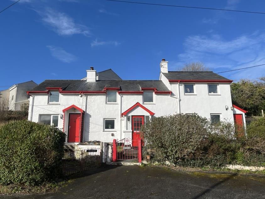 4 bedroom detached house for sale in Yr Ogof, Ynys, Talsarnau, LL47