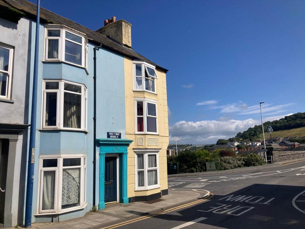 3 bedroom terraced house for sale in Bridge Street, Aberystwyth, SY23