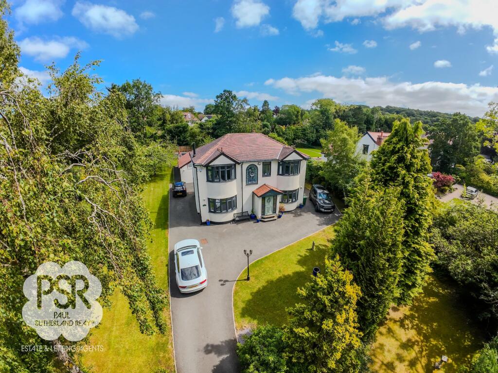 4 bedroom detached house for sale in Buxton Road, Disley, SK12