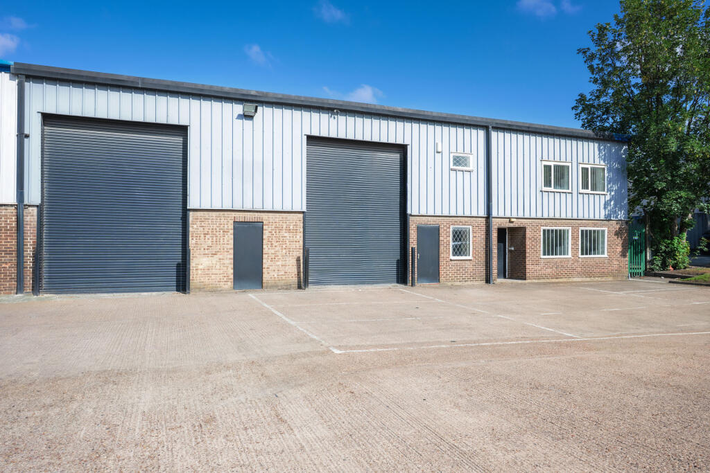 Light industrial facility to lease in Cross Green Industrial Estate ...