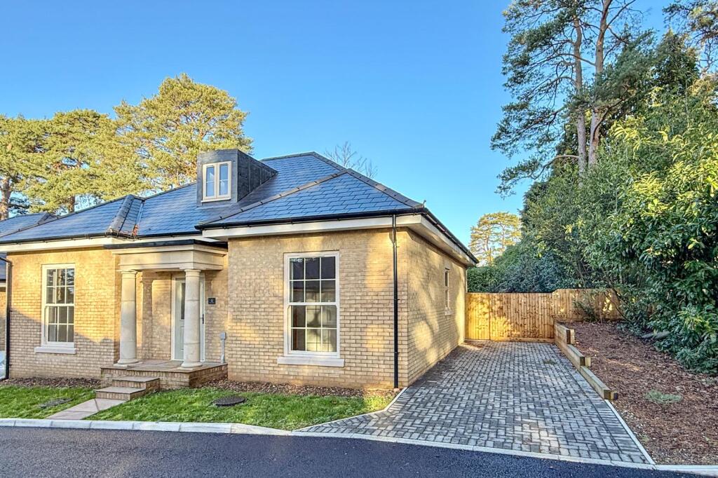 3 bedroom detached bungalow for sale in Coppice Mews, Ringwood, BH24 ...