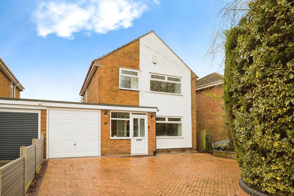 3 bedroom detached house for sale in Meadow Lane, Willaston, CH64