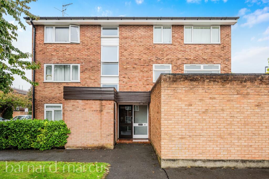 1 bedroom ground floor flat for sale in Pixton Way, Croydon, CR0