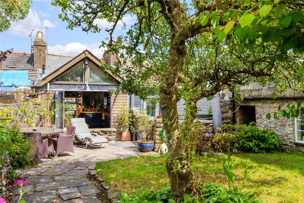 3 bedroom cottage for sale in Above Town, Dartmouth, Devon, TQ6
