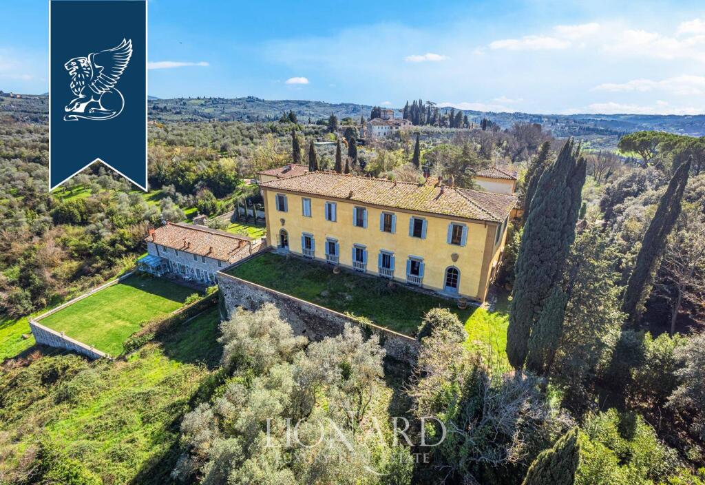 10 bedroom villa for sale in Tuscany, Florence, Florence, Italy