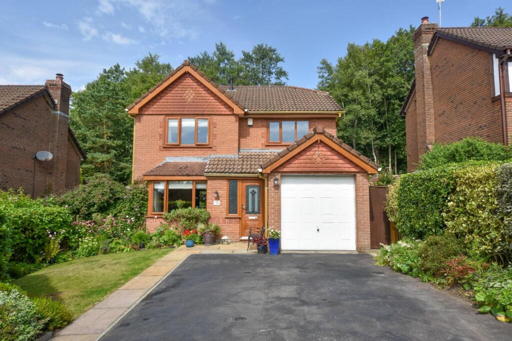 5 bedroom detached house for sale in Berwyn Close, Horwich, Bolton, BL6 ...