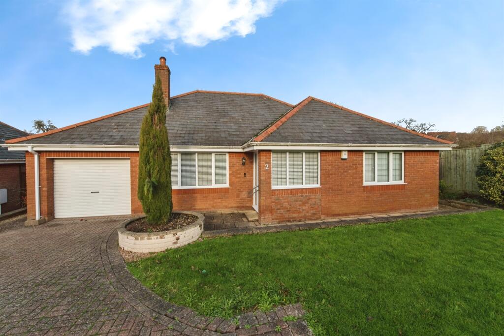 3 bedroom detached bungalow for sale in Woodbury Lane, Axminster, EX13